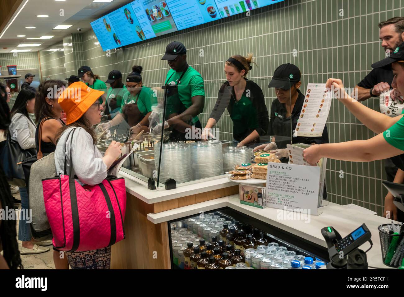 Gen z china hi-res stock photography and images - Alamy