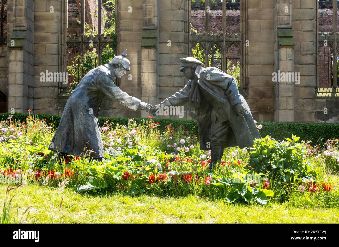 St. Luke's bombed-out church in Liverpool Stock Photo - Alamy