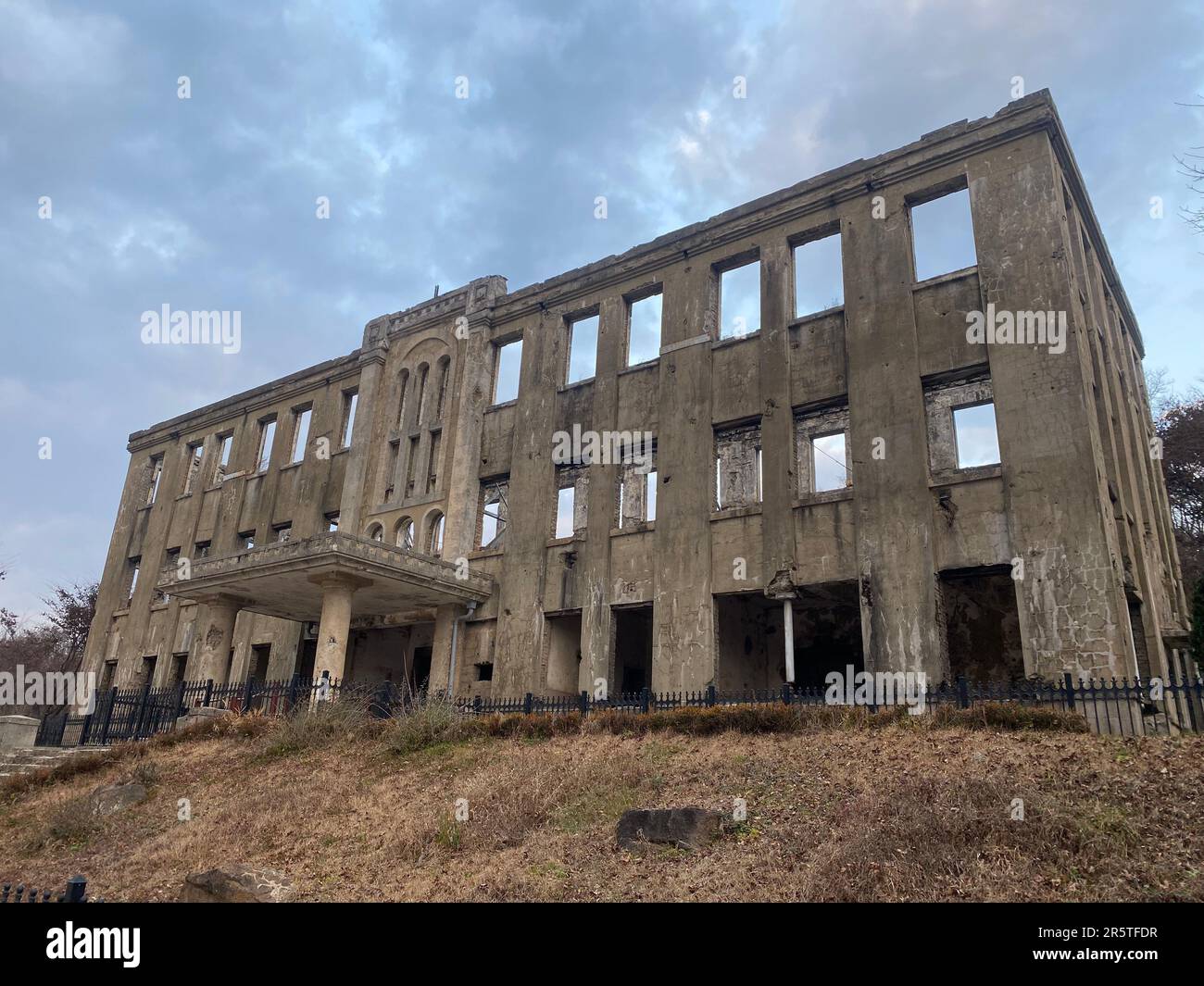 The ruins of North Korean Workers' Party headquarters Stock Photo - Alamy
