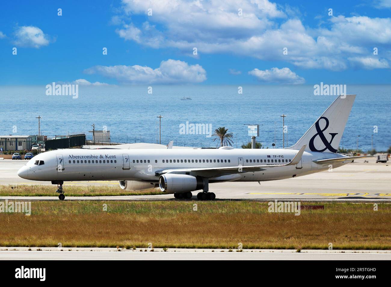 ICELANDAIR BOEING 757-23N OF ICELANDAIR RARE TO SEE IN SICILY in the ...