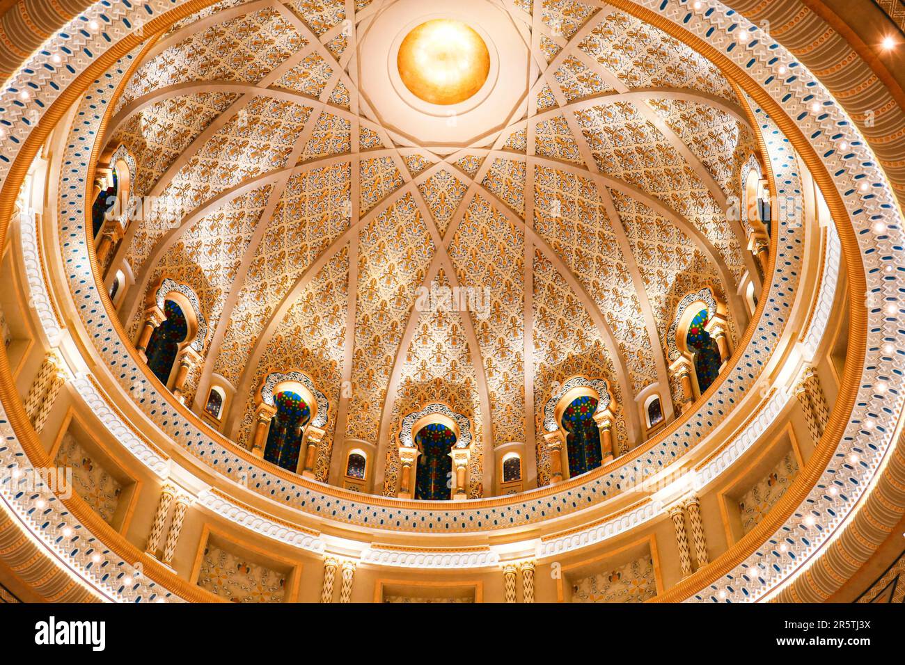 An interior shot of the Grand Mosque in Abu Dhabi, United Arab Emirates ...