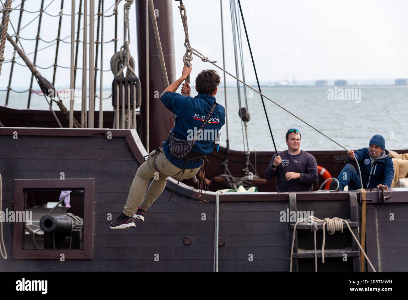17th century fishing new england hi-res stock photography and images ...