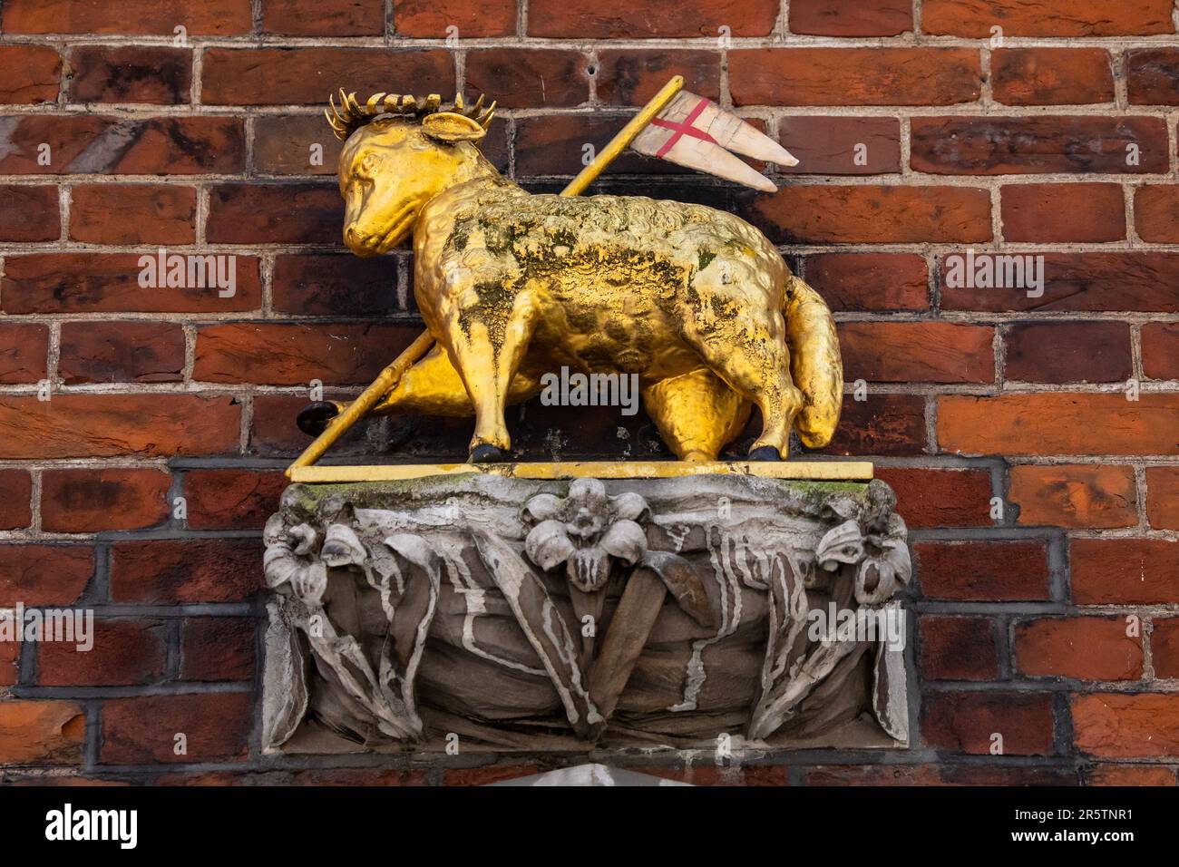 London, UK - April 20th 2023: Sculpture of the symbol of Middle Temple ...