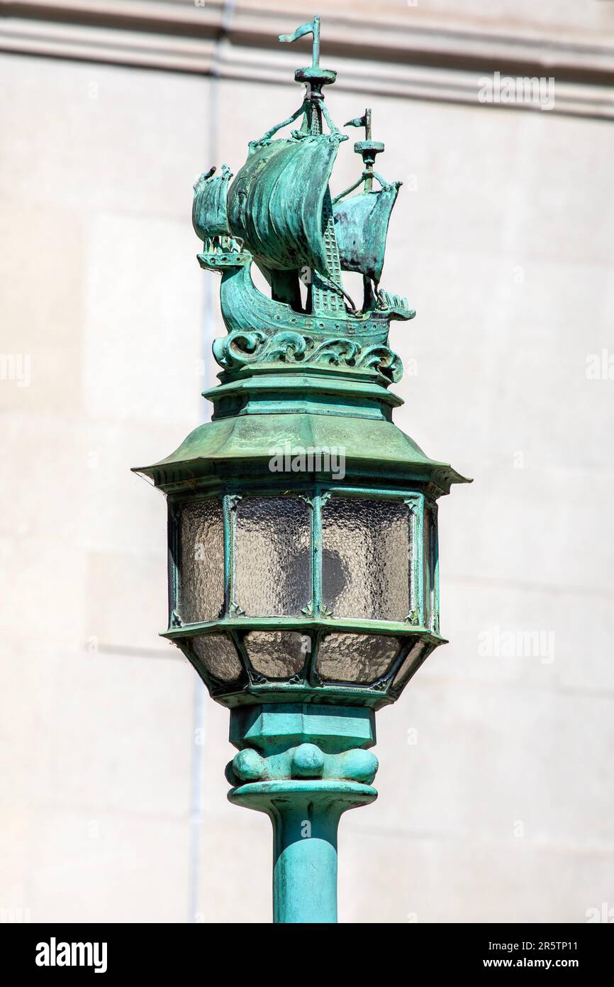 London, UK - April 20th 2023: Close-up of an ornate lamp with a ...