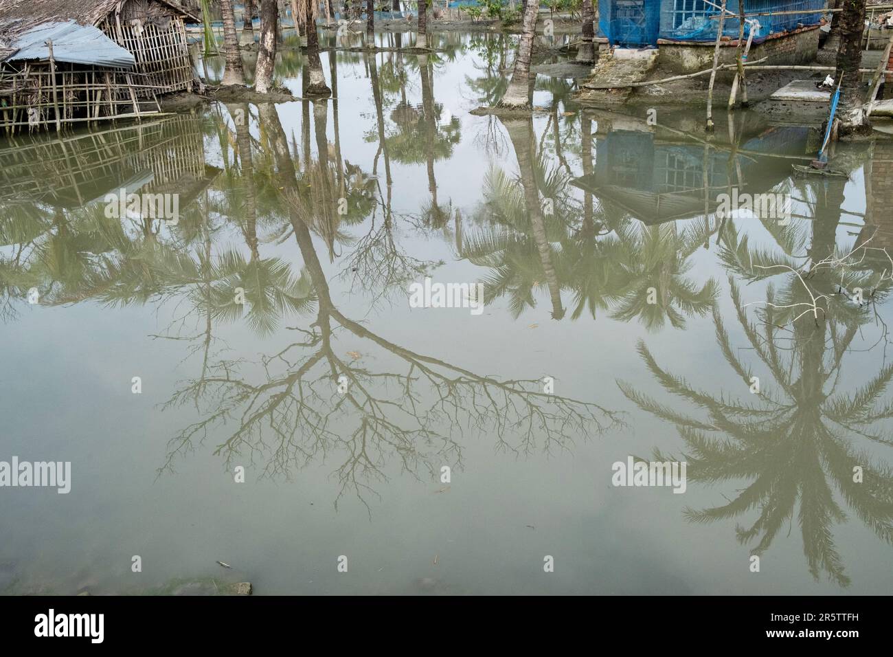 Bangladesh river erosion hi-res stock photography and images - Alamy