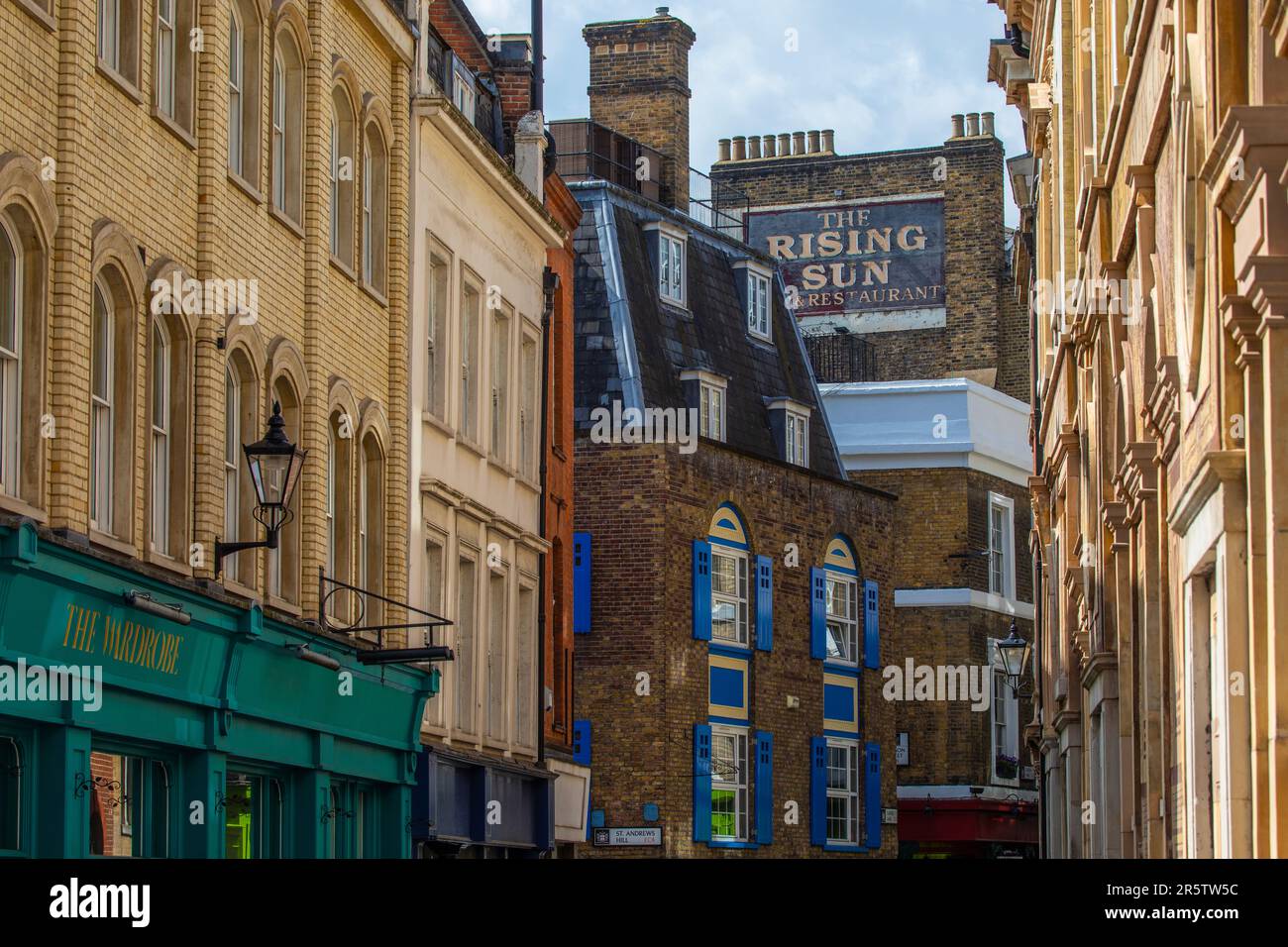 Carter lane london britain hi-res stock photography and images - Alamy