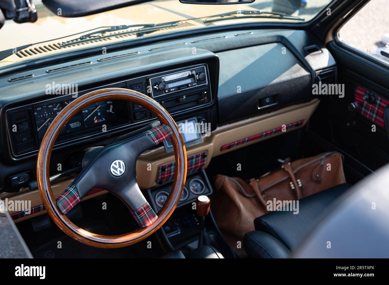 Volkswagen golf mk1 interior hi-res stock photography and images - Alamy