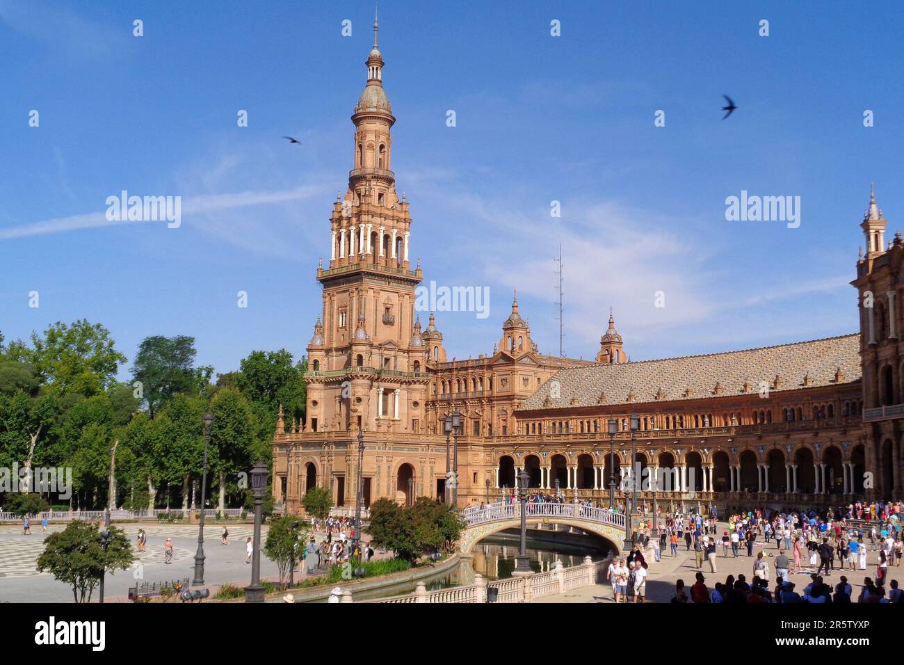 Monuments of sevilla hi-res stock photography and images - Alamy