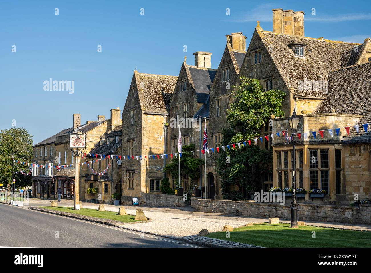 The Lygon Arms, a 17th century coaching inn, and other picturesque old ...