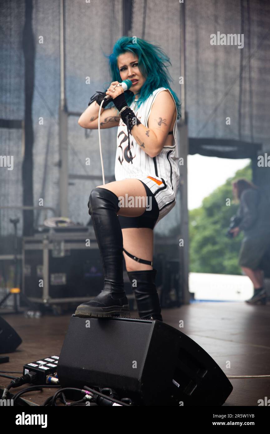 Singer charlotte sands hi-res stock photography and images - Alamy