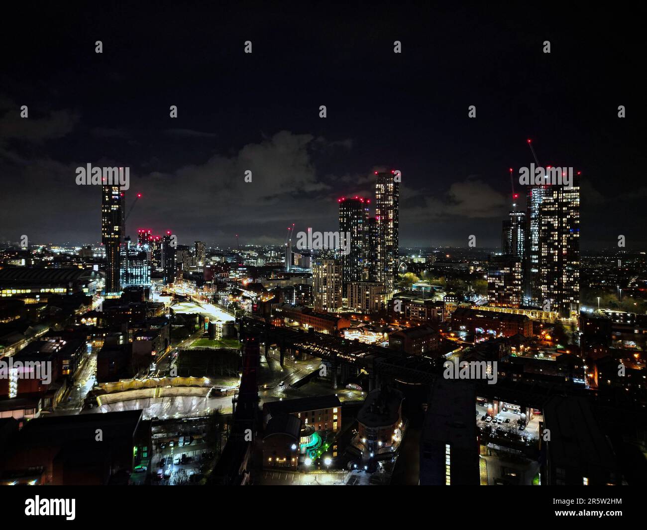 Manchester nightscape hi-res stock photography and images - Alamy