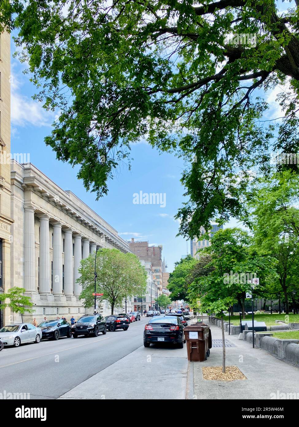 Exterior view of a courthouse in Montreal, Quebec, Canada, featuring a ...