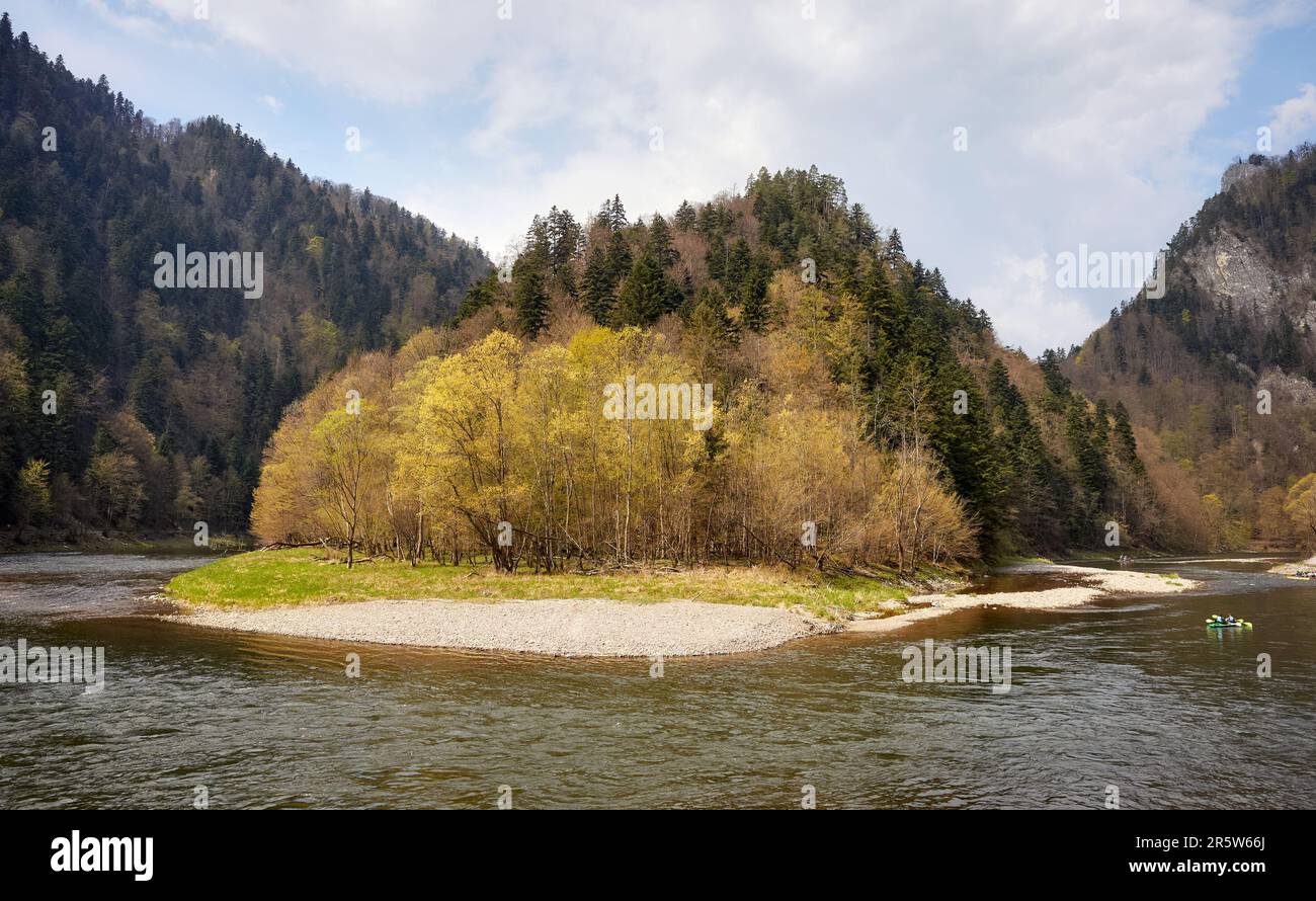 Dunajec River in Pienin Mountains, Poland Stock Photo - Alamy