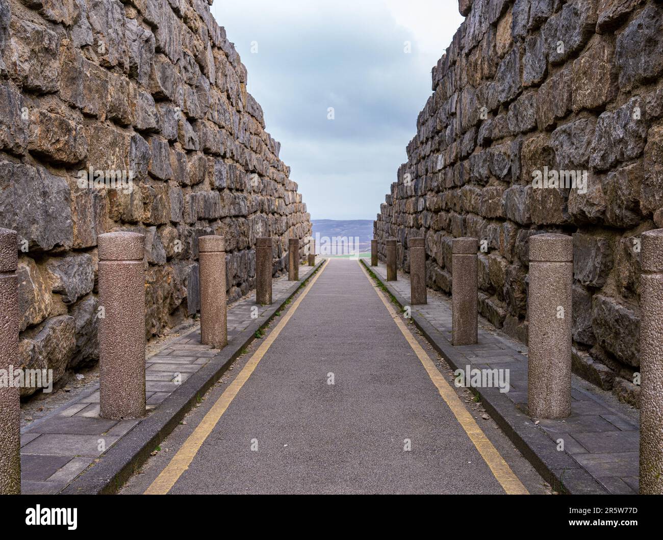 Coldstones Cut structure leads to viewing platform over the quarry in ...