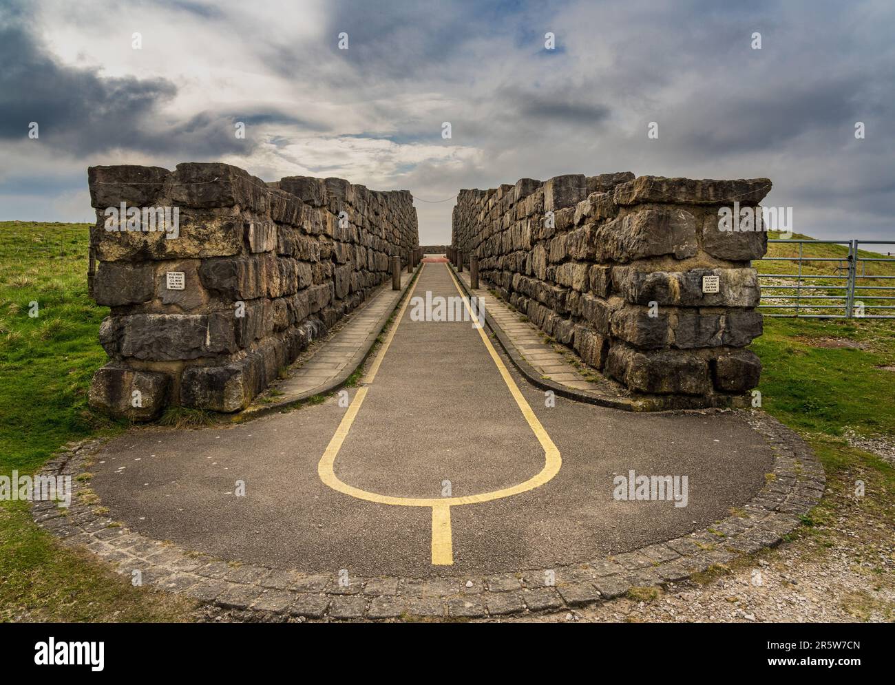 Coldstones Cut structure leads to viewing platform over the quarry in ...