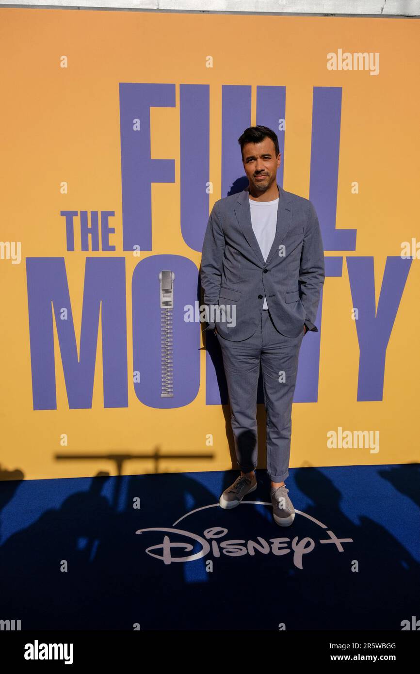 The full monty film lesley hi-res stock photography and images - Alamy