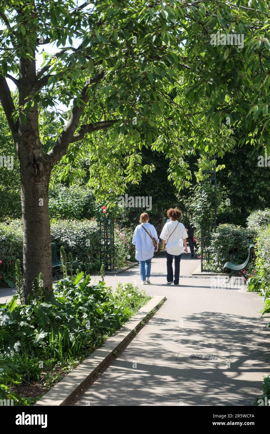 Paris, Promenade Plantée // Paris, Promenade Plantée Stock Photo - Alamy