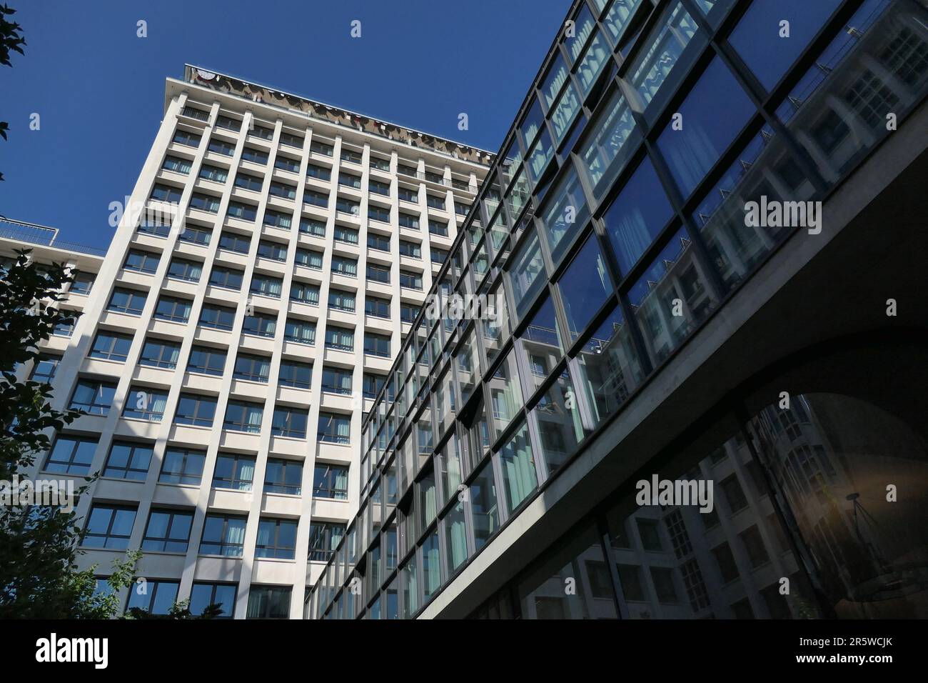 Reinventing paris hi-res stock photography and images - Alamy