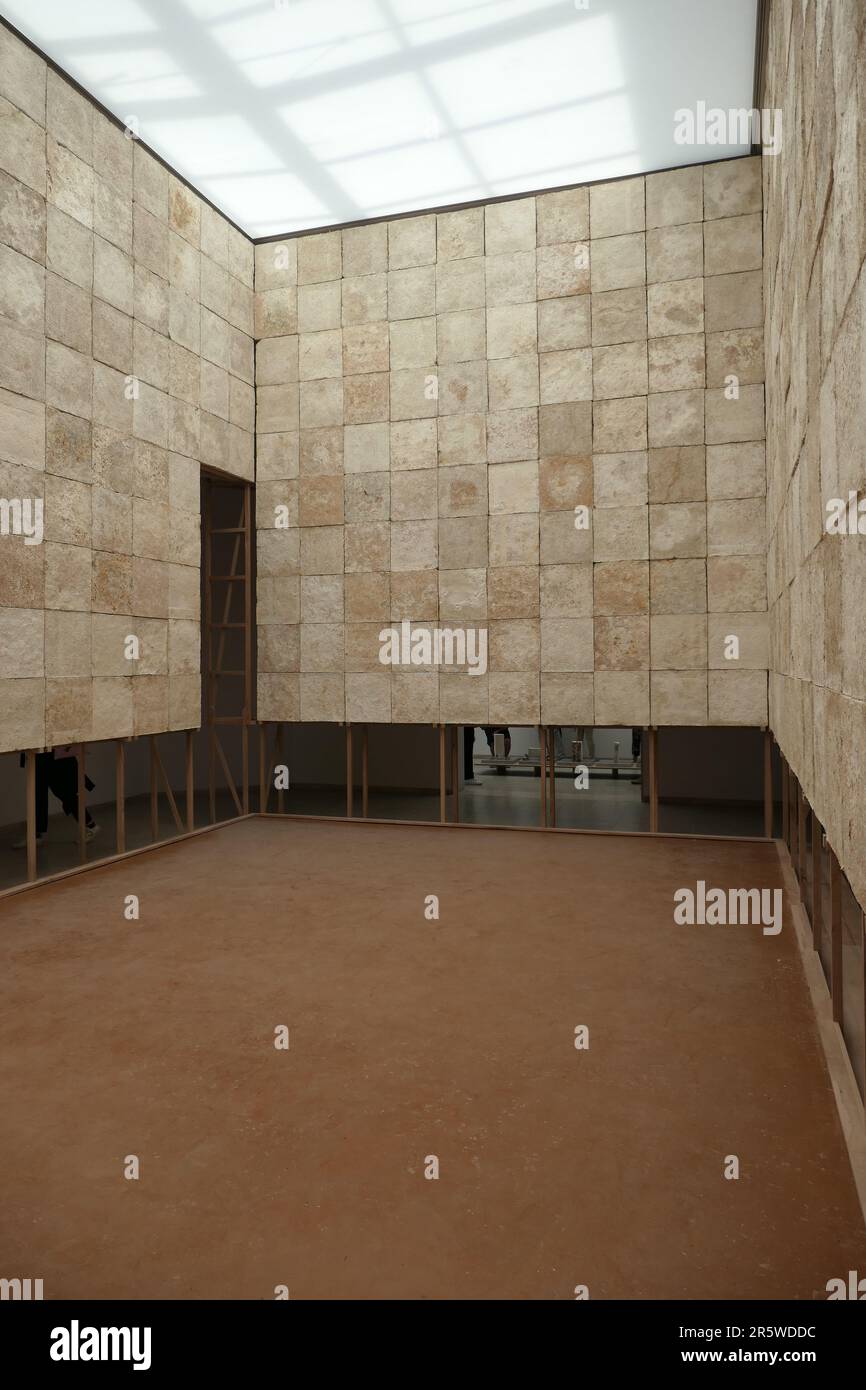 Venedig, Biennale 2023, Giardini, Belgischer Pavillon, organische Baumaterialien // Venice ...