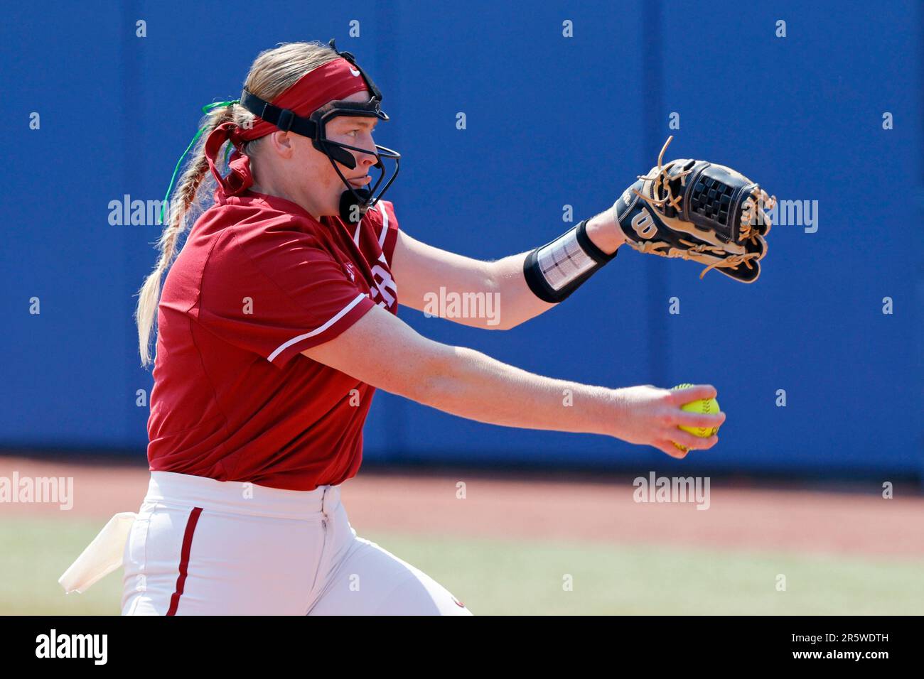 Stanfords Alana Vawter Pitches Against Oklahoma During The First