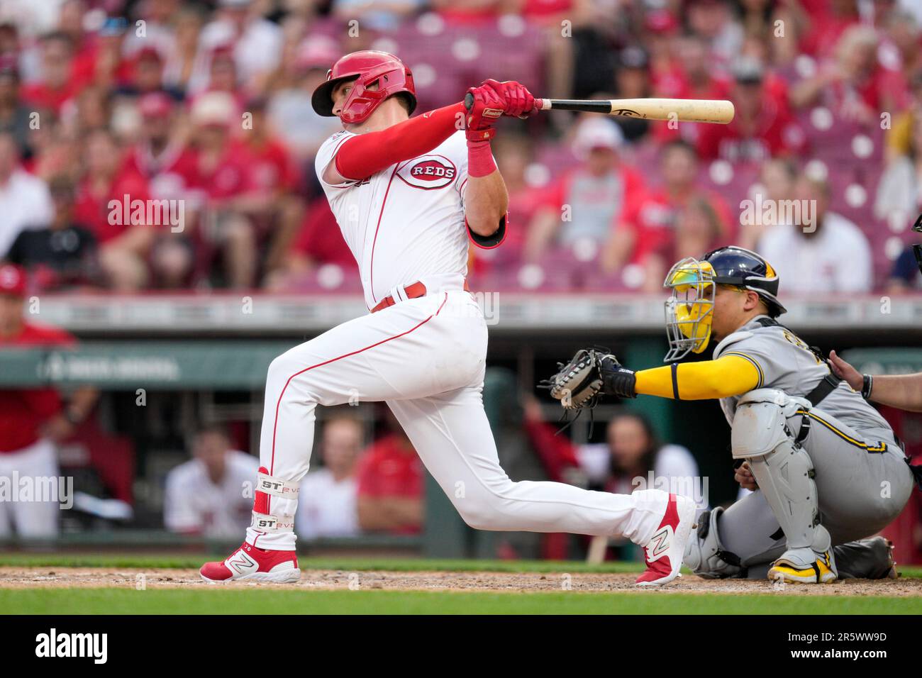Cincinnati Reds' Tyler Stephenson (37) takes an at-bat during a ...