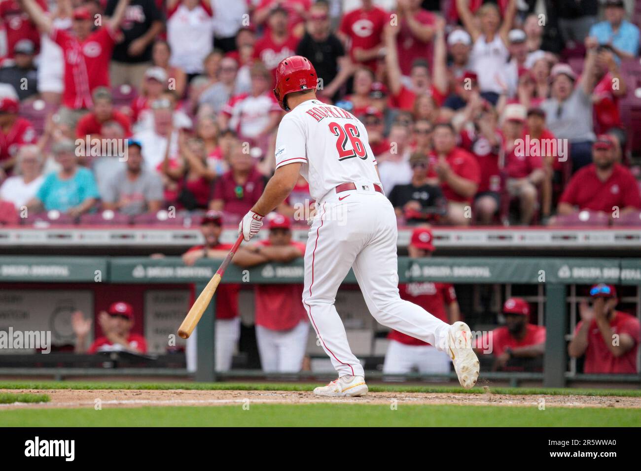 Cincinnati Reds' TJ Hopkins earns a RBI walk in the ninth inning of a ...