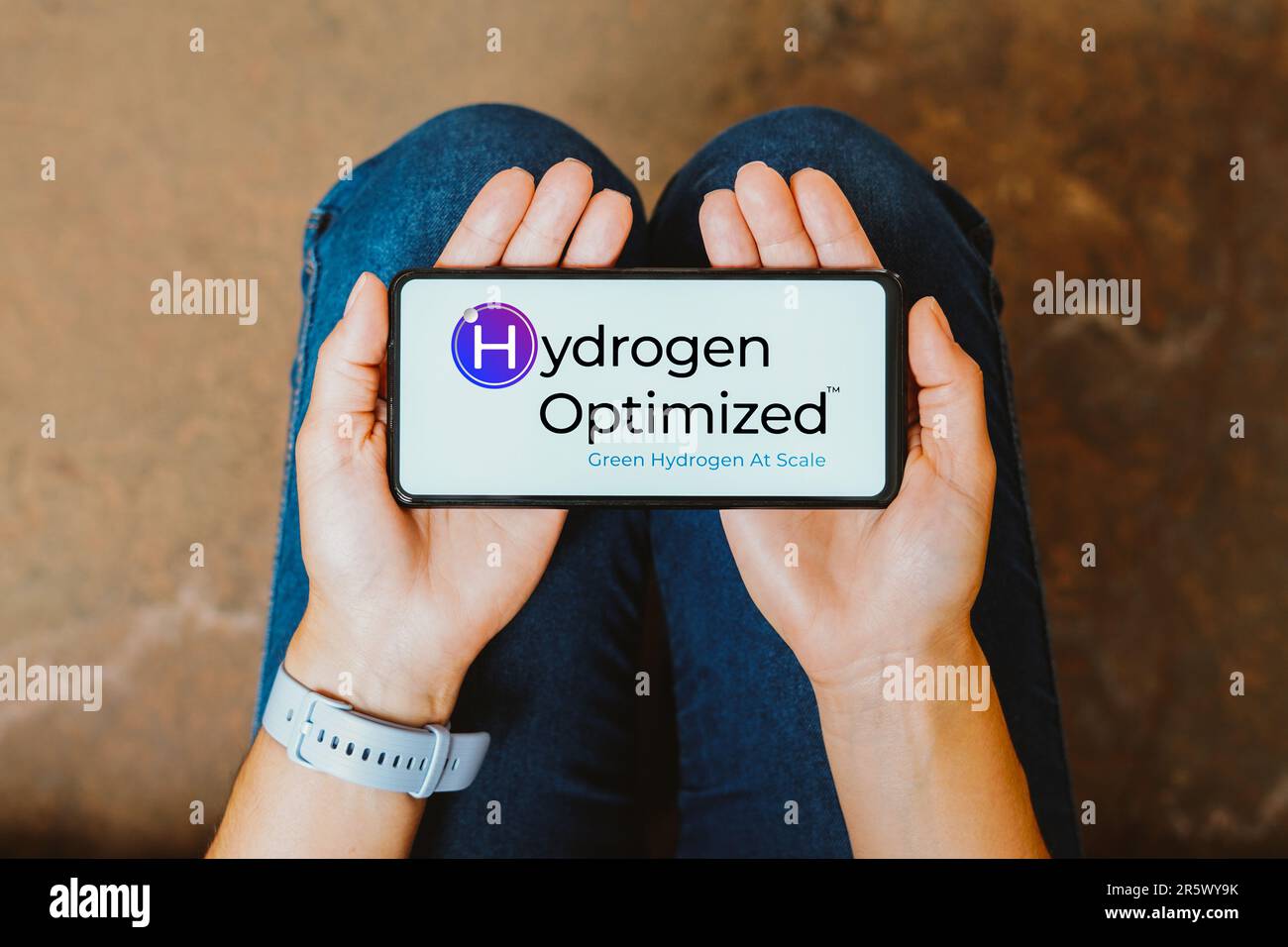 Hydrogen optimized hi-res stock photography and images - Alamy
