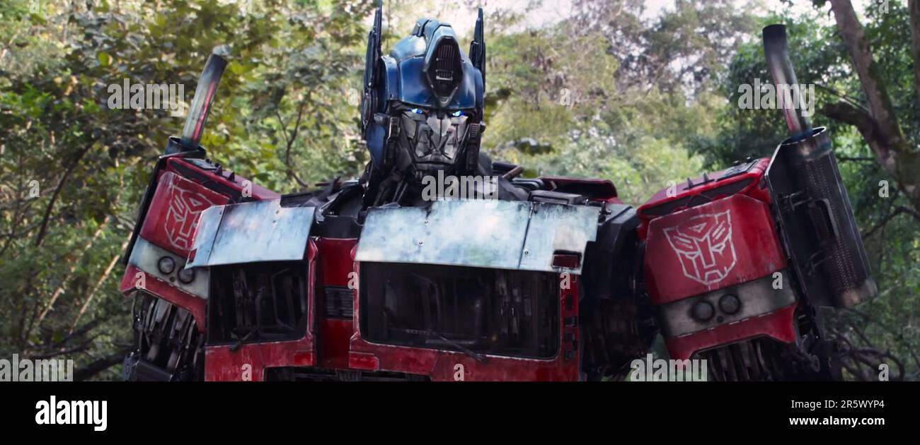 TRANSFORMERS: RISE OF THE BEASTS, Optimus Prime (voice: Peter Cullen ...
