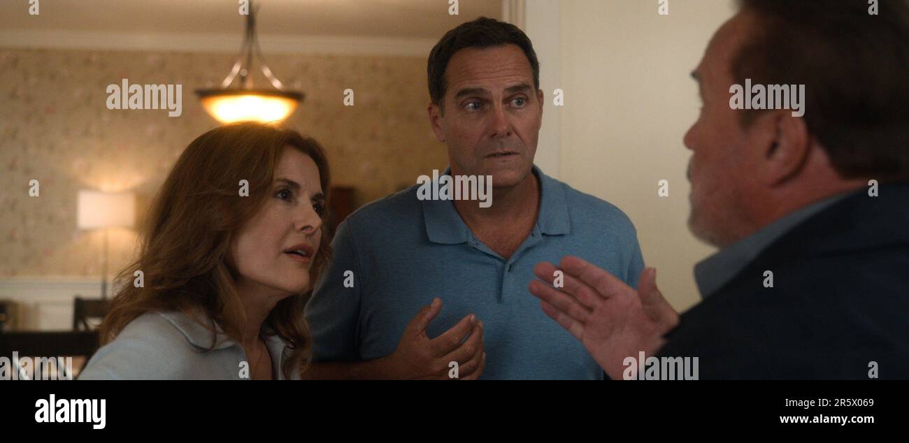 FUBAR, from left: Fabiana Udenio, Andy Buckley, Arnold Schwarzenegger ...