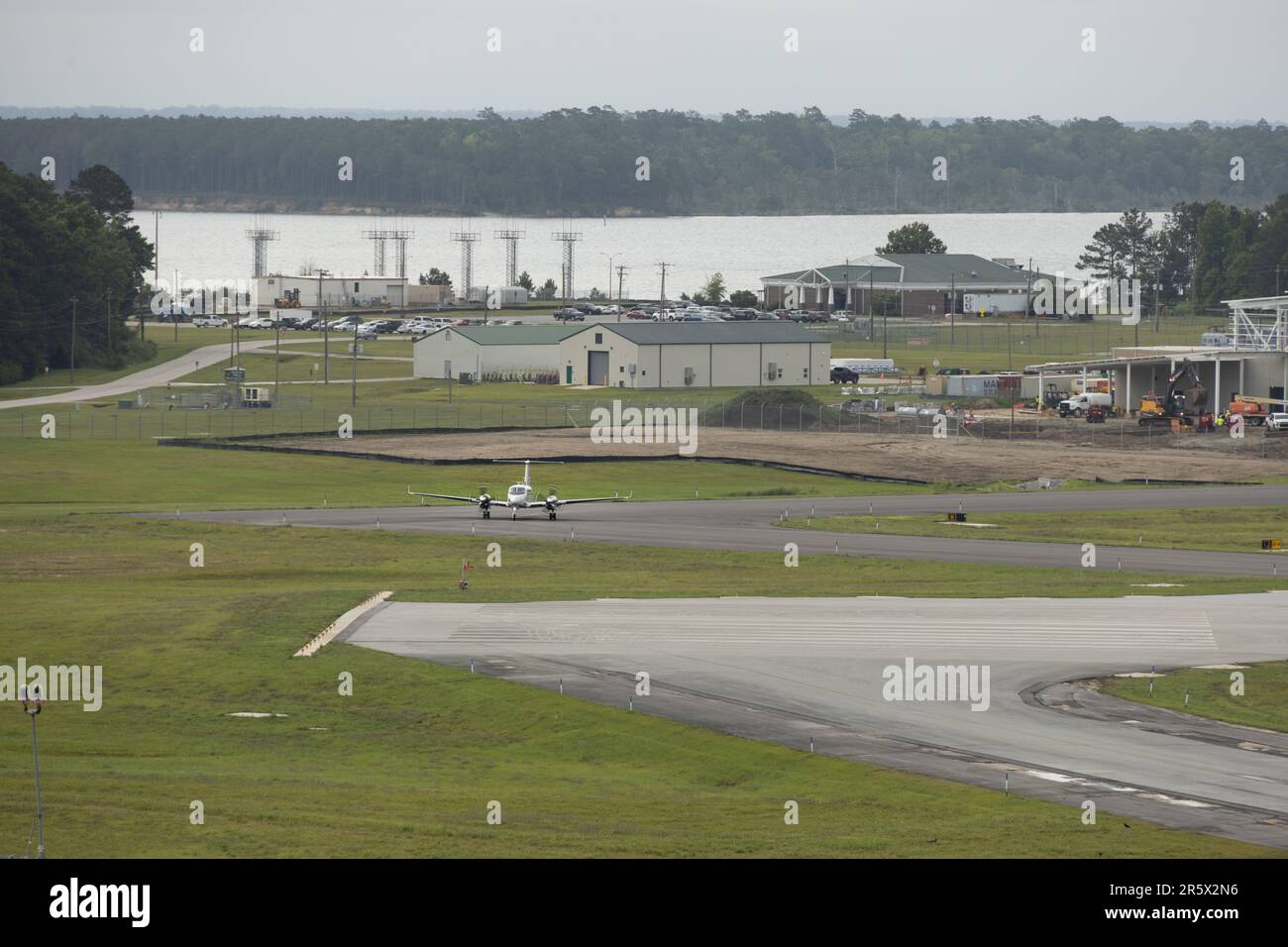 U.S. Marines with Headquarters and Headquarters Squadron (H&HS), Marine ...