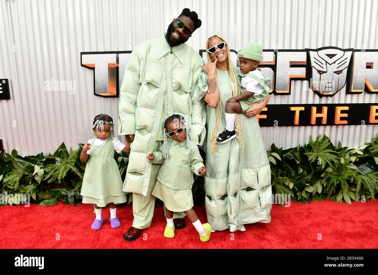 Tobe Nwigwe, second left, Fat Nwigwe, second right, and their children ...