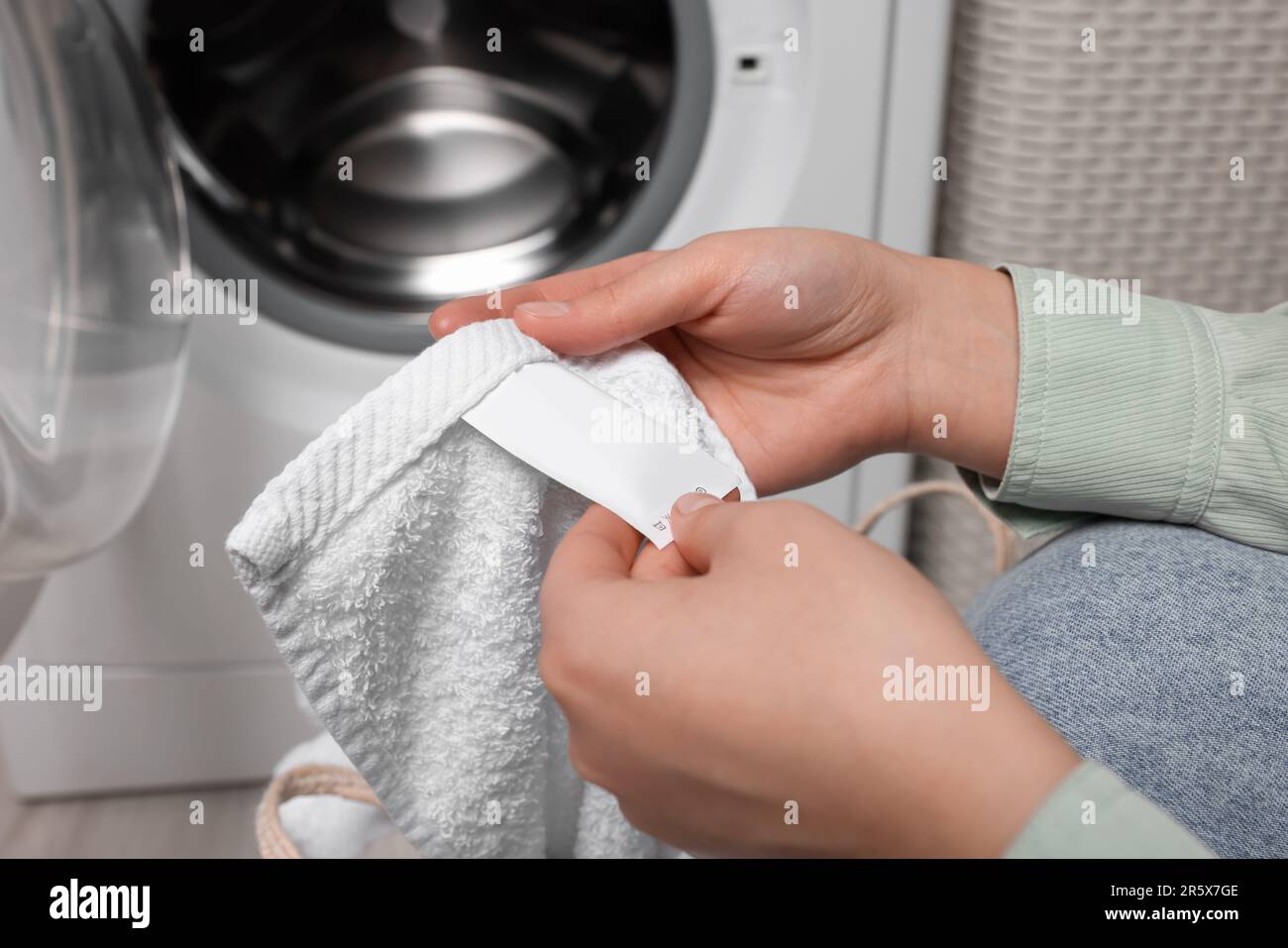 Symbols washing care instructions hi-res stock photography and images ...