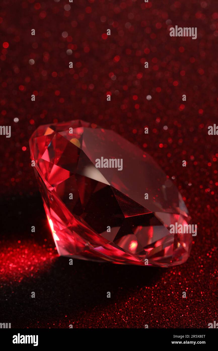 Diamond dazzle hi-res stock photography and images - Alamy