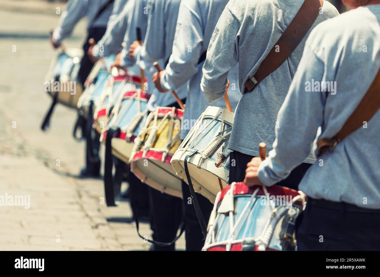 Drummers on street in hi-res stock photography and images - Alamy