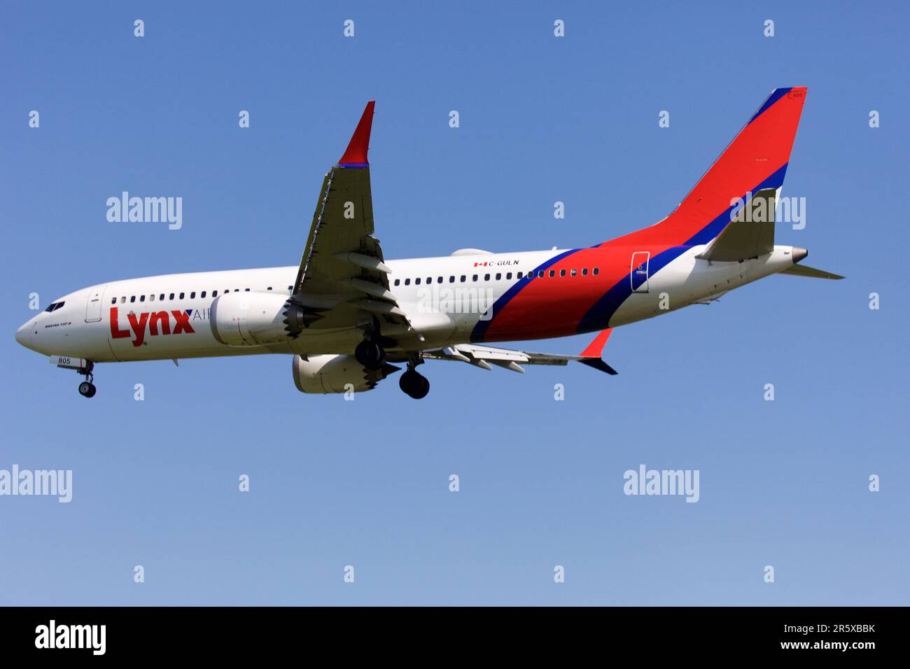 Lynx Air, Boeing 737-Max, C-GULN, Landing at Pearson Airport, Toronto ...