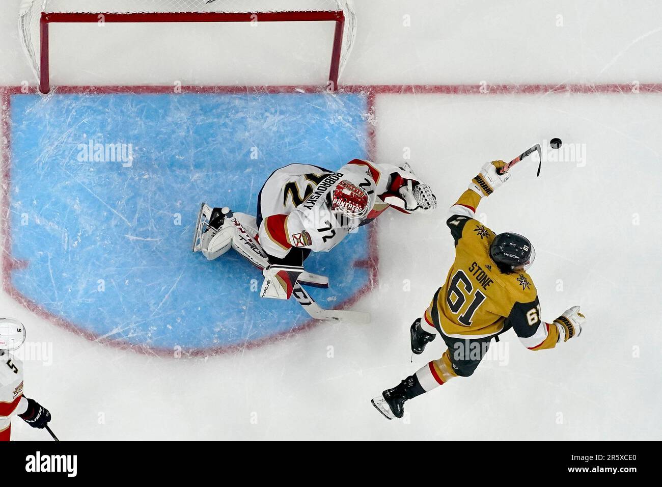 Vegas Golden Knights right wing Mark Stone (61) celebrates the goal of ...
