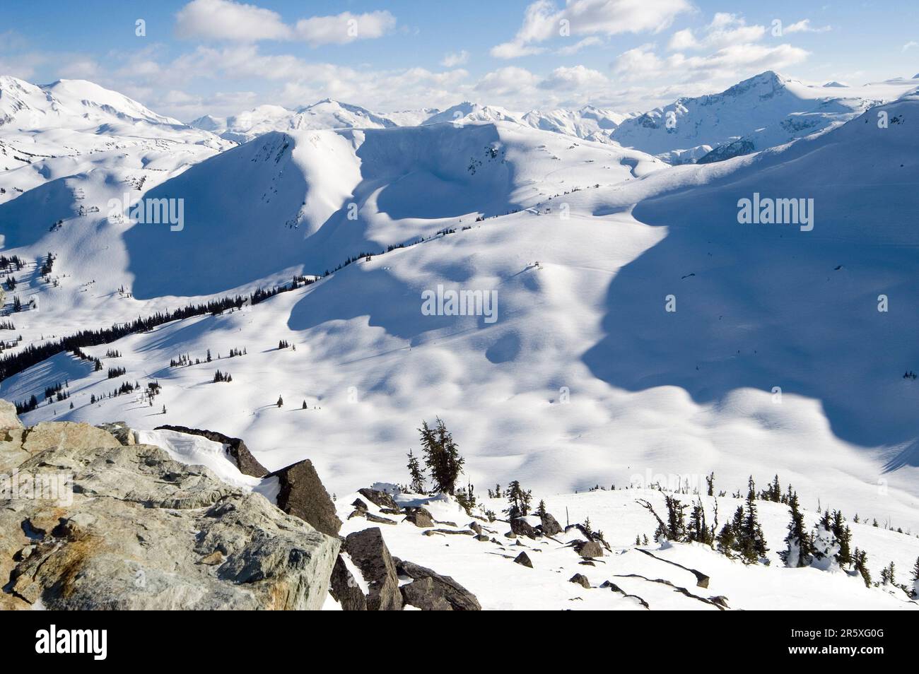 Snow on montains hi-res stock photography and images - Alamy