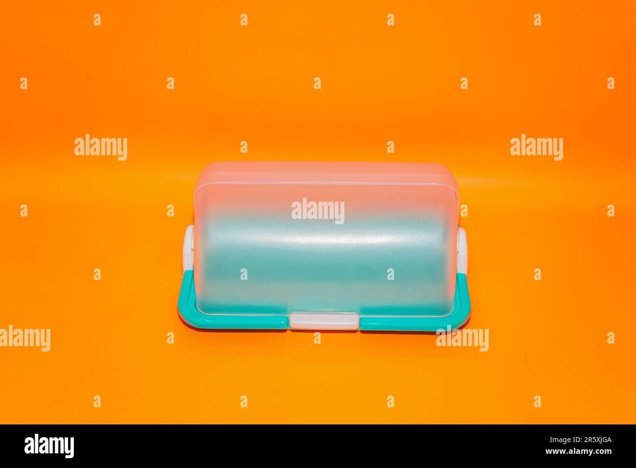 The Rectangular Cake Container with Teal Lid is the perfect storage ...