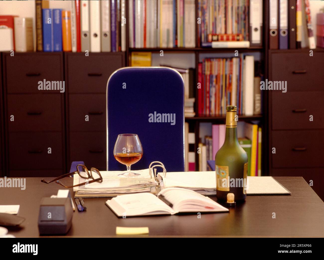 Alcohol in the workplace, office scene, alcohol in the office Stock ...