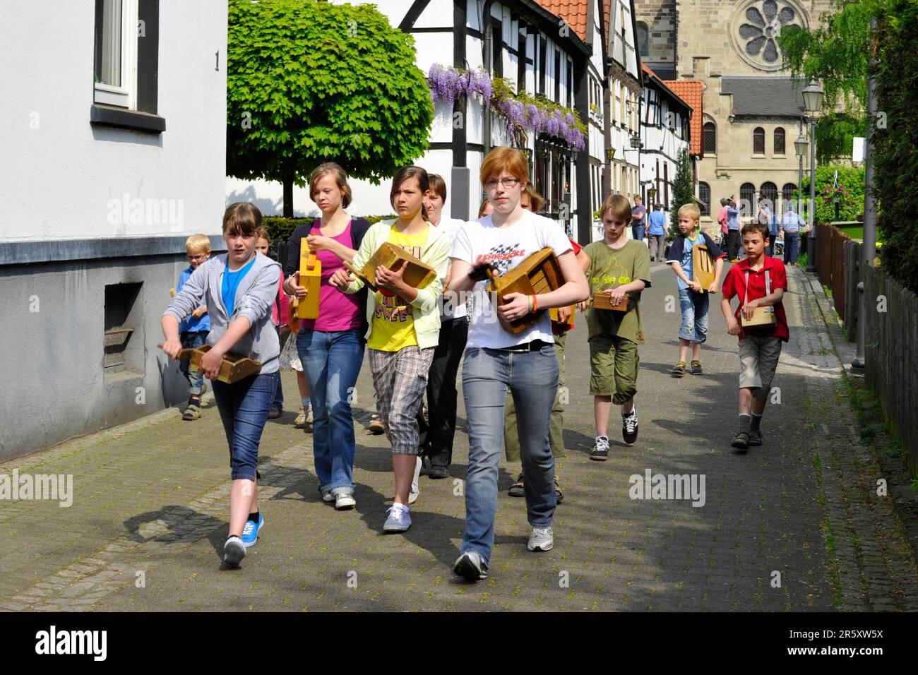 Holy Week, Kartage, replacement for bells, angelus ringing, rattle ...