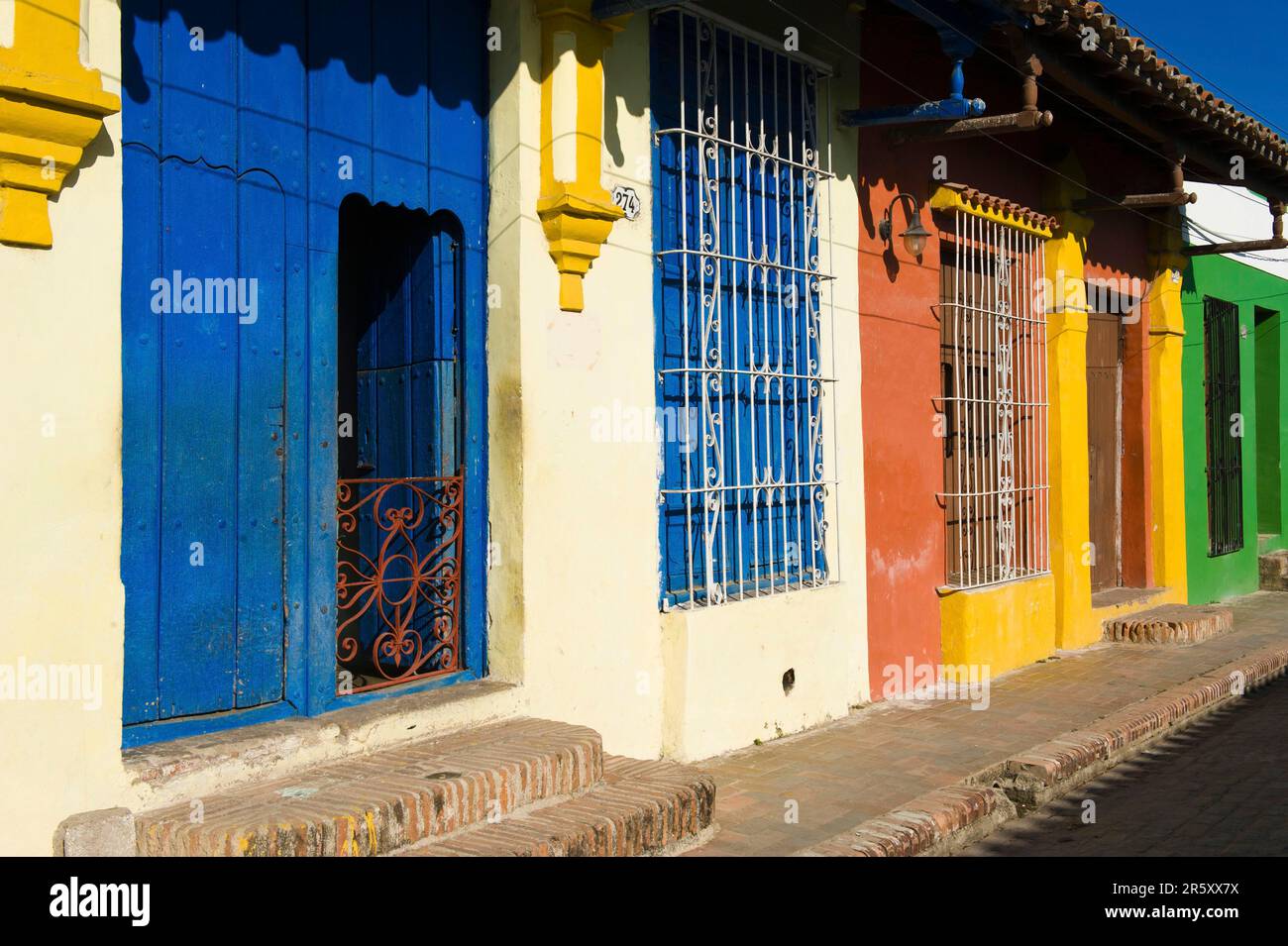 Colonial houses, Camaguey, Cuba Stock Photo - Alamy
