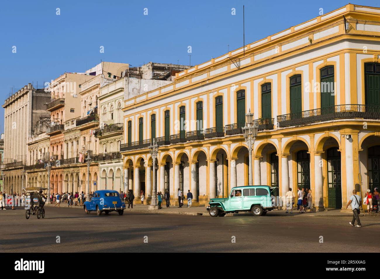 Old buildings, Old Havana, Cuba Stock Photo - Alamy