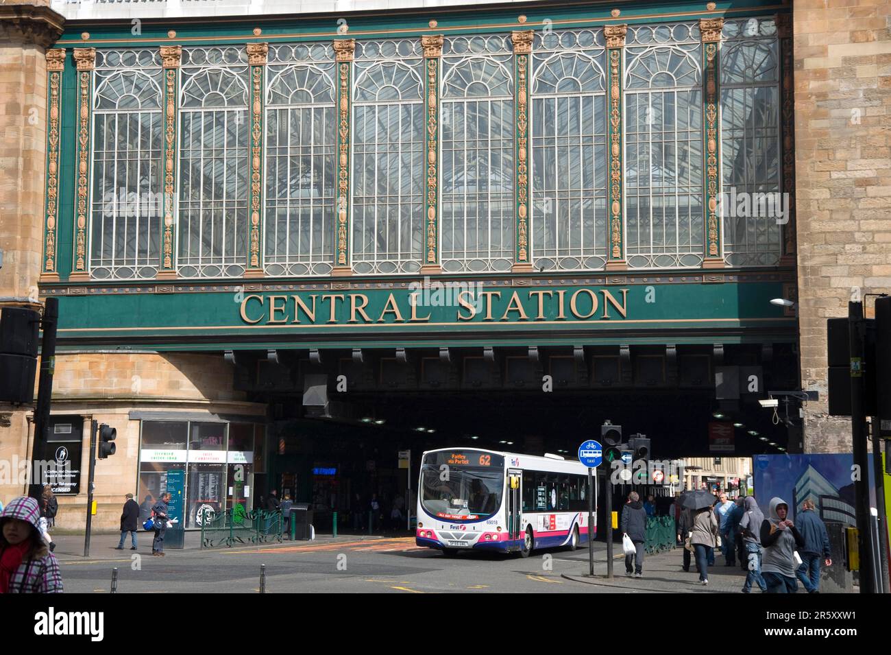 Glasgow bus station hi-res stock photography and images - Alamy