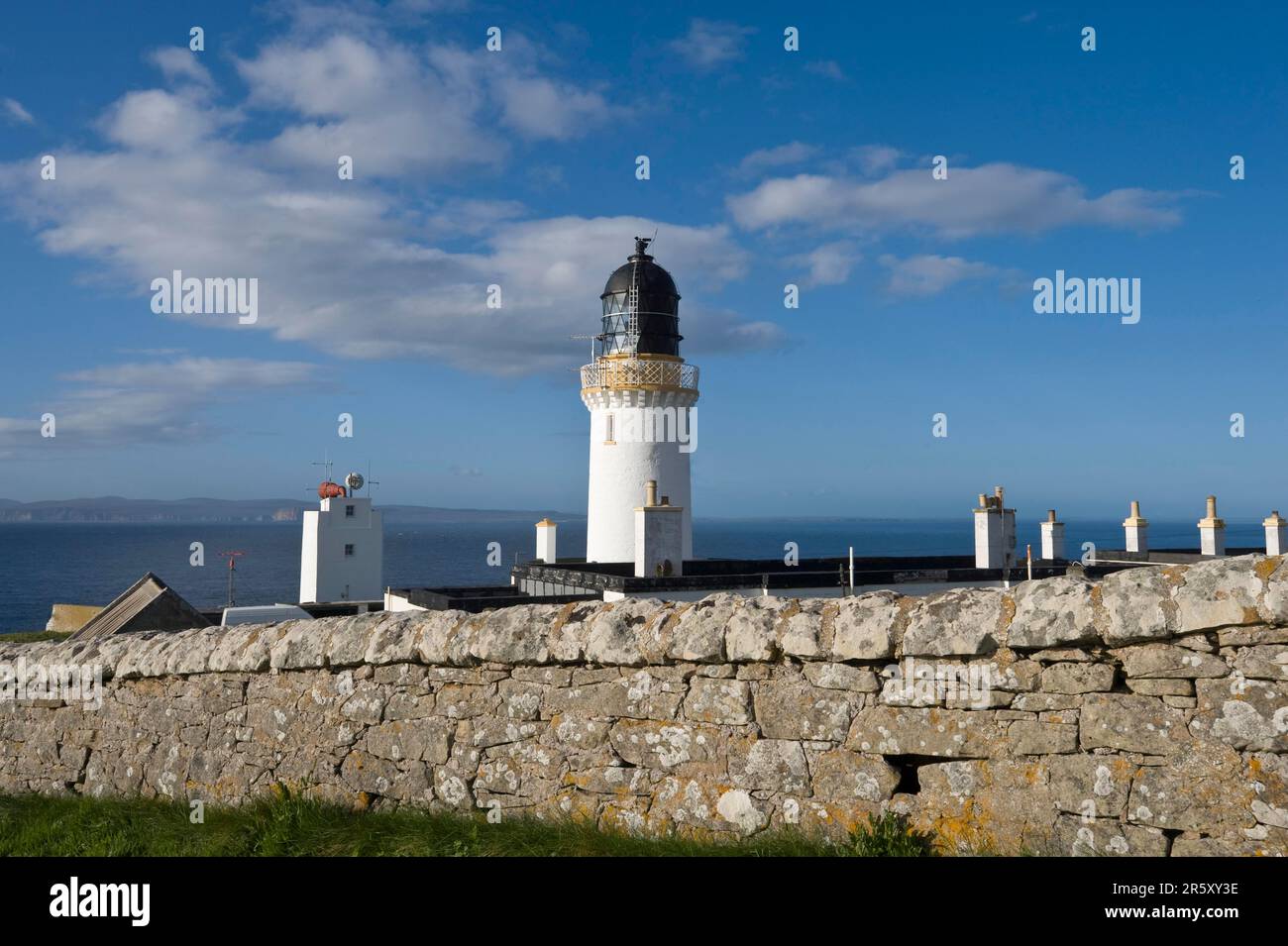 Lighthouse, peninsula Dunnet Head, County Caithness, Scotland, United ...