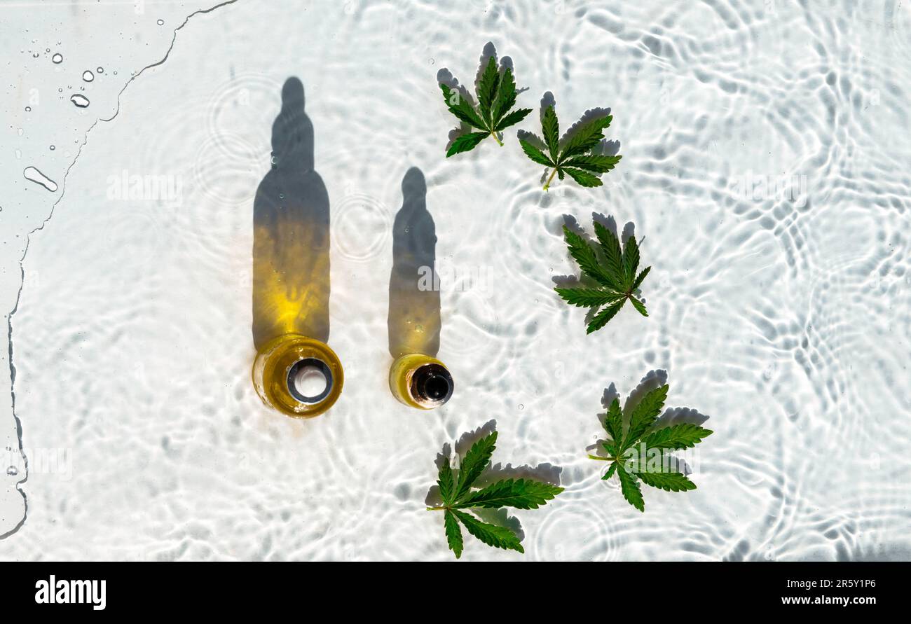 Oil and water emulsion hi-res stock photography and images - Alamy