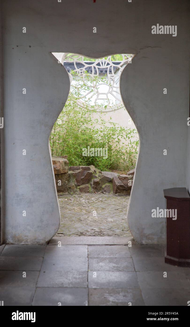 Great wave pavilion china hi-res stock photography and images - Alamy