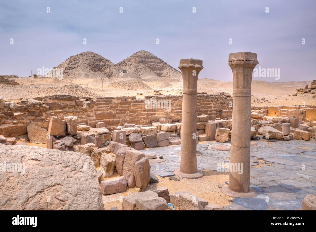 Pharaoh Sahure's mortuary temple, pyramids Niuserre and Neferirkare ...
