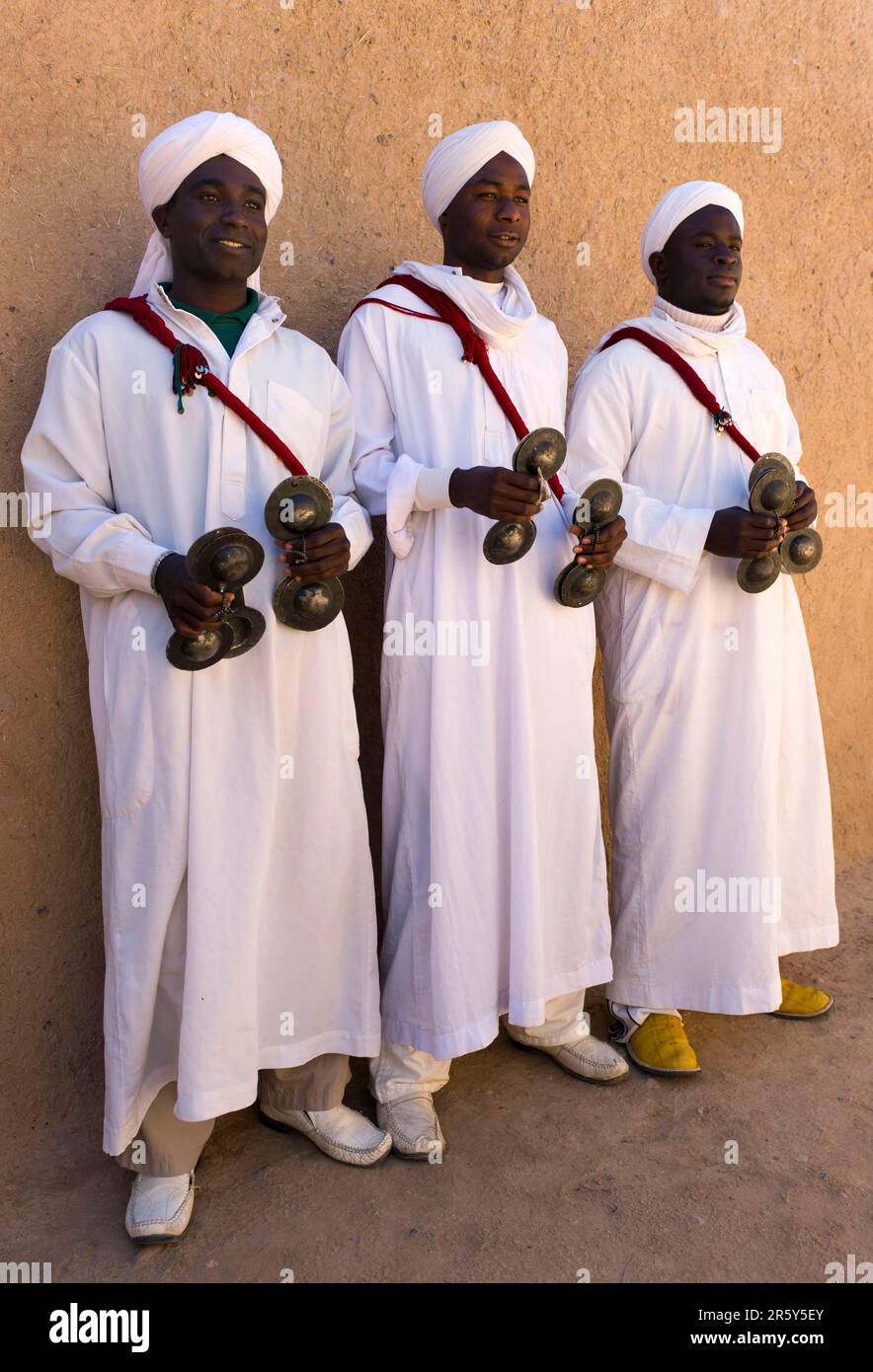 Morocco, traditional musicians with instruments, Pigeons du Sable group ...