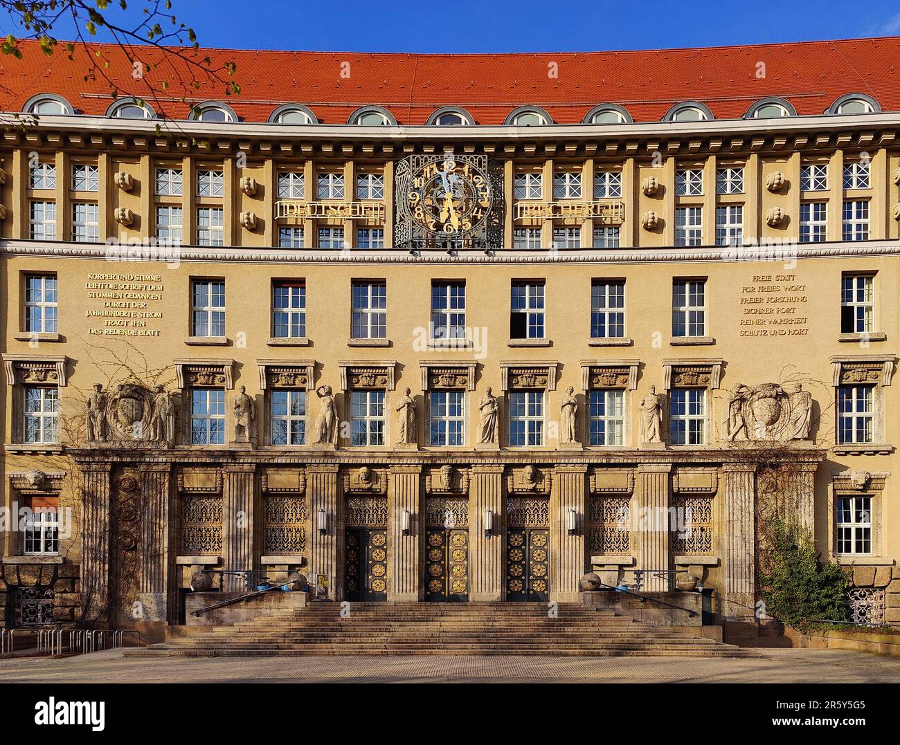 Entrance german national library hi-res stock photography and images ...