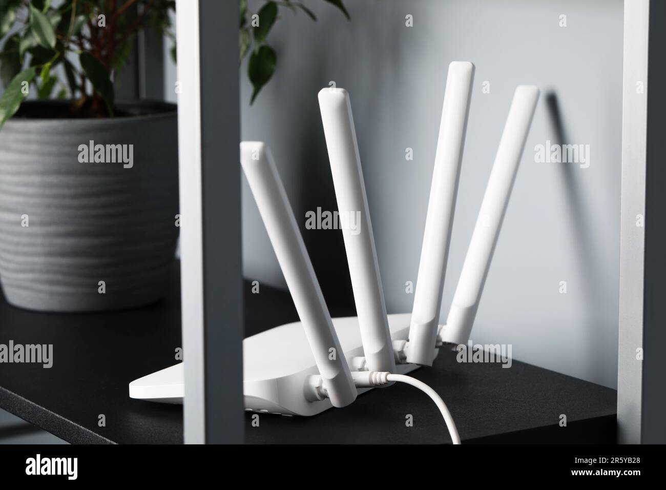 Cable modem on shelf hi-res stock photography and images - Alamy